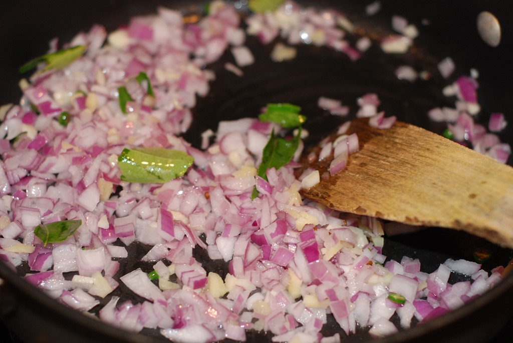 Kothu Idli with Chicken | Yummy O Yummy