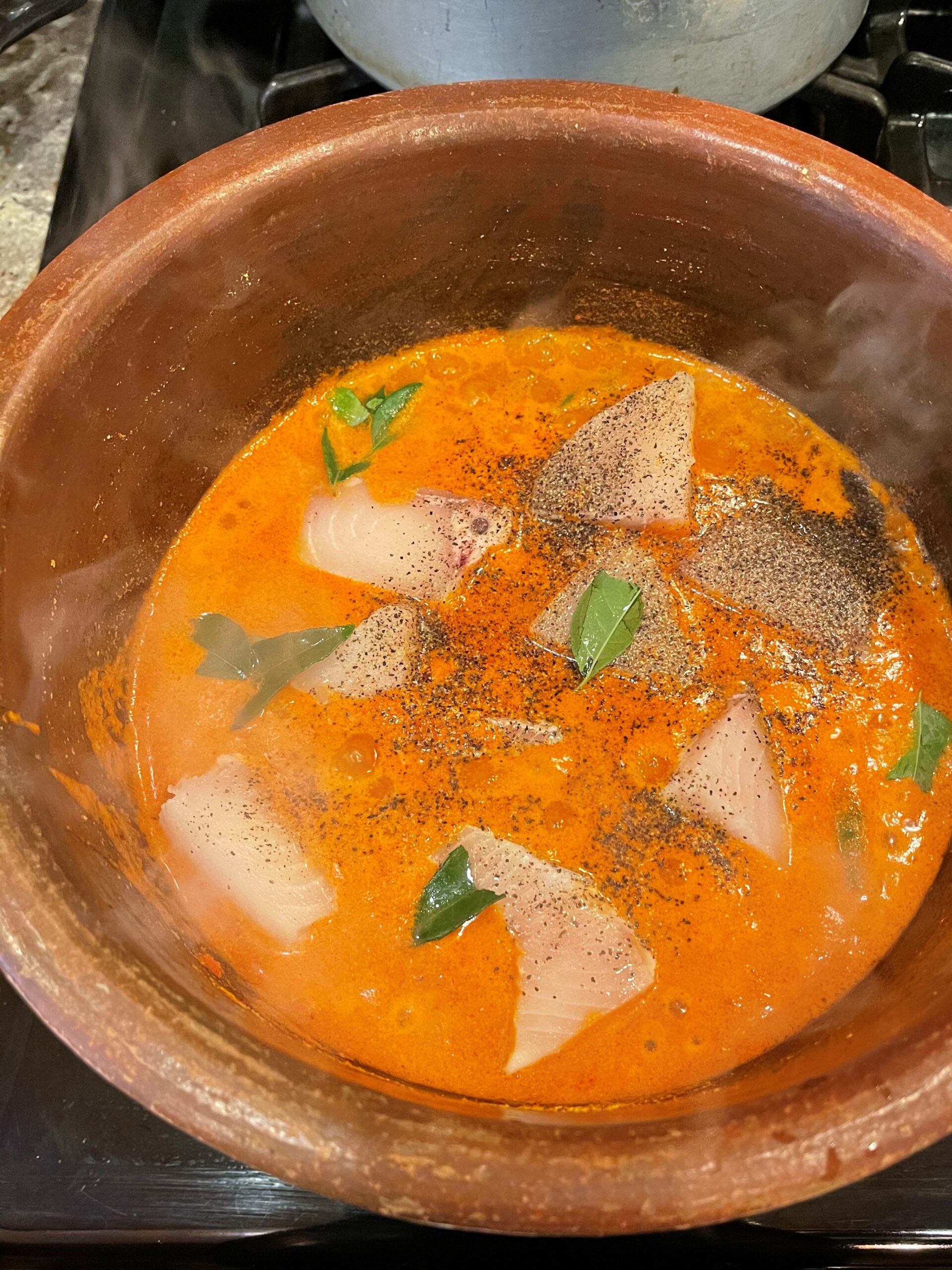 Shappu Style Thenga Aracha Meen Curry / Kerala Toddy Shop Style Fish ...