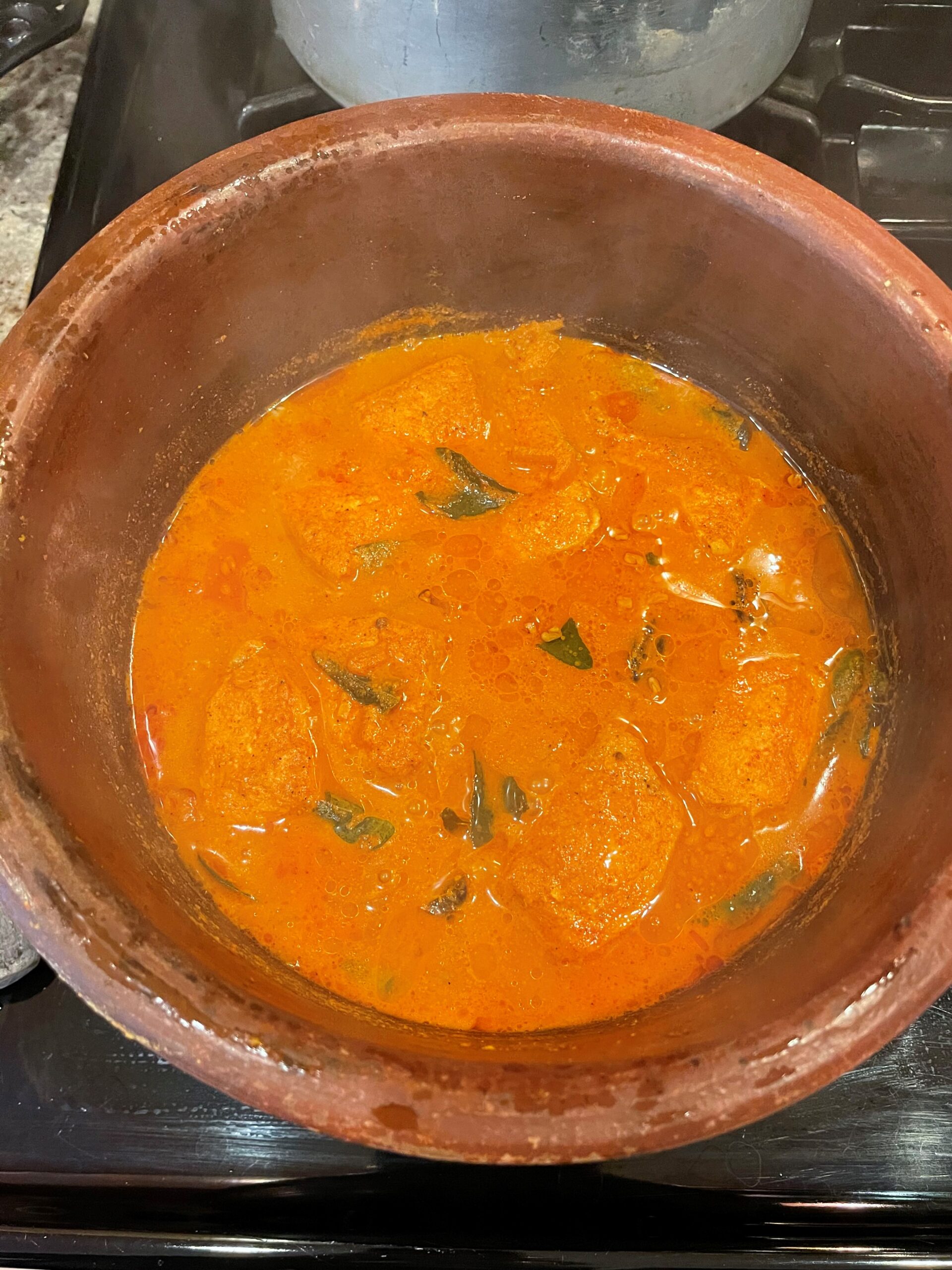 Shappu Style Thenga Aracha Meen Curry / Kerala Toddy Shop Style Fish ...