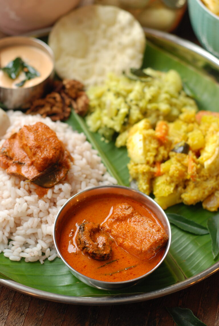 Shappu Style Thenga Aracha Meen Curry / Kerala Toddy Shop Style Fish ...