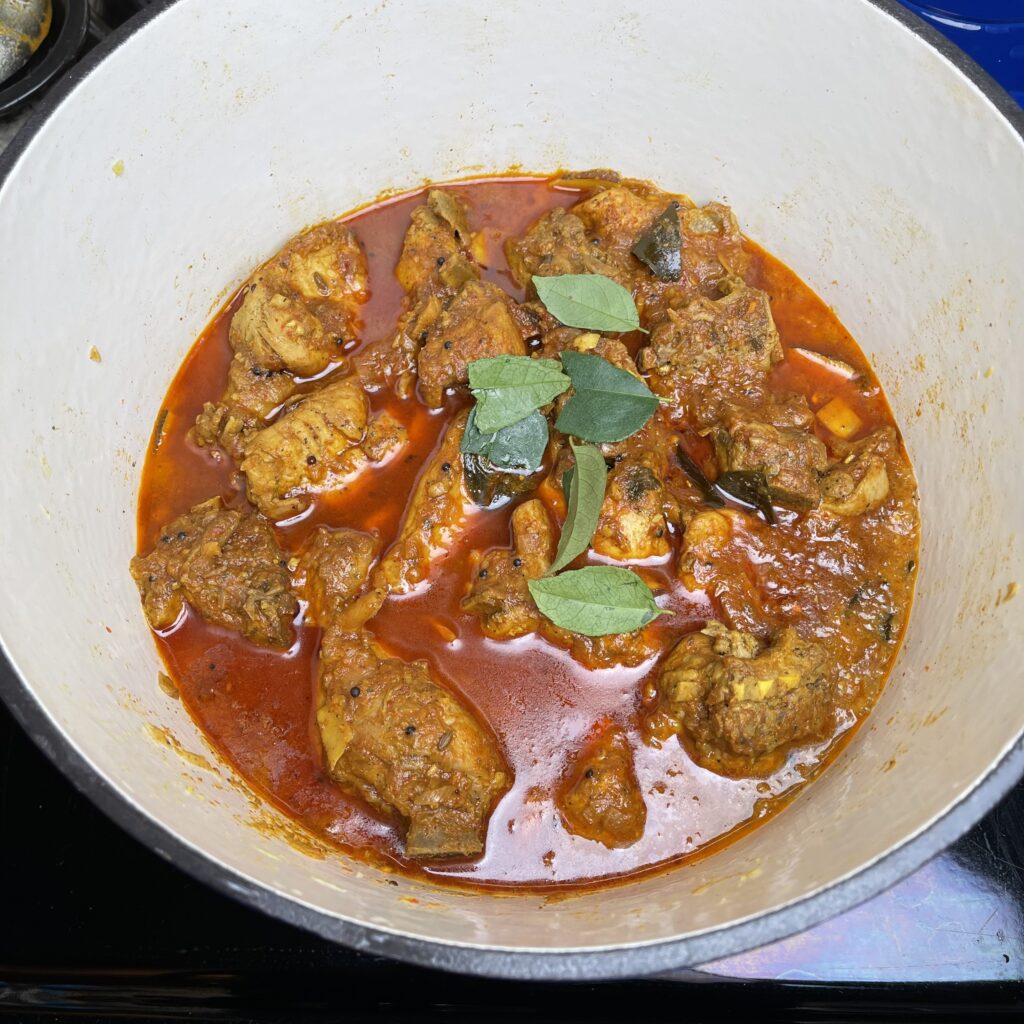 Traditional Kerala Style Chicken Curry | Yummy O Yummy